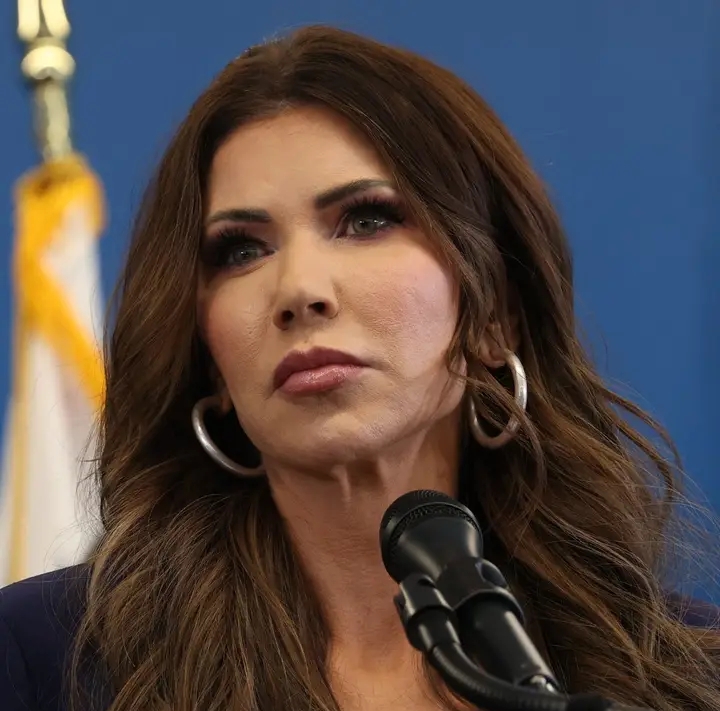 BREAKING NEWS:Minnesota Sues DHS Secretary Kristi Noem Over Immigration ...